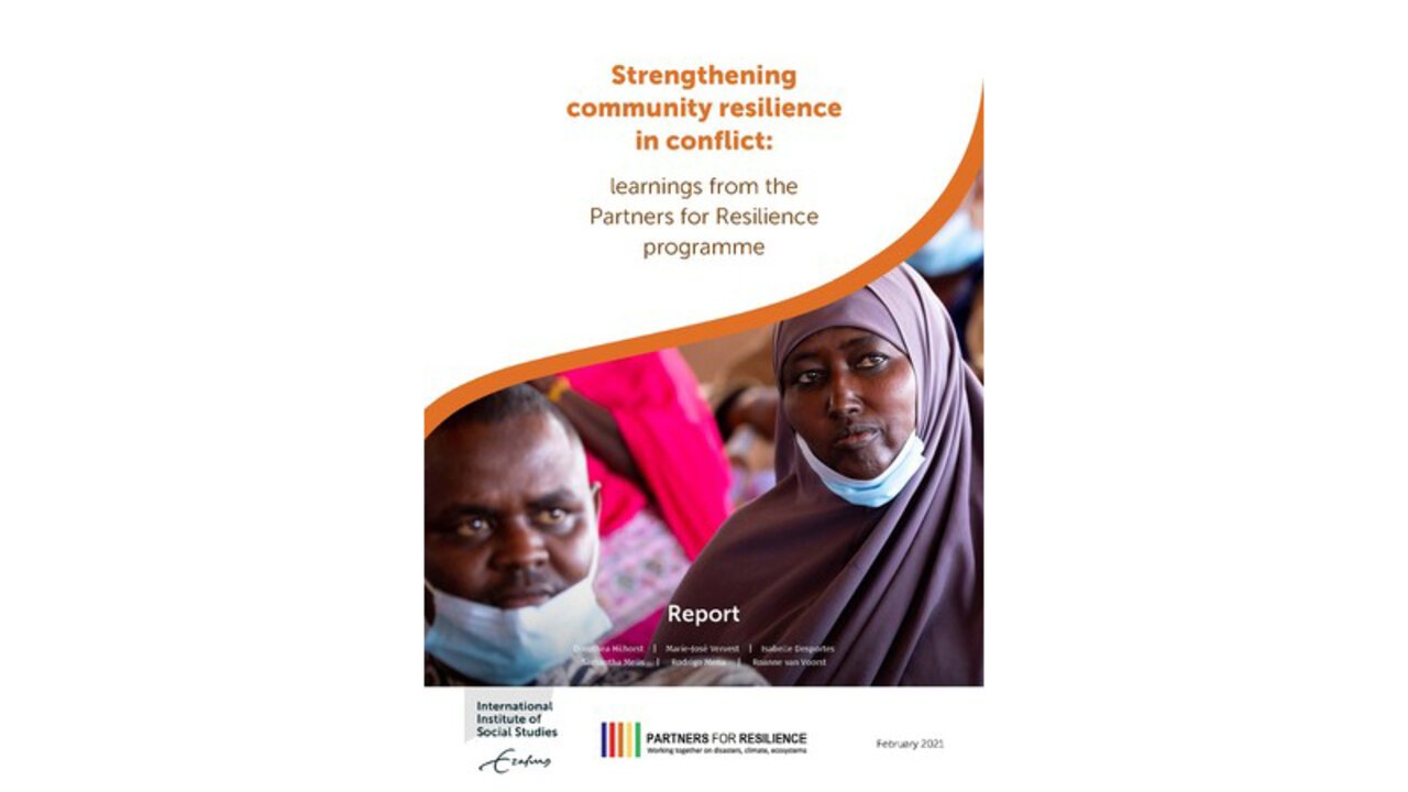Strengthening community resilience in conflict: addressing tensions for ...